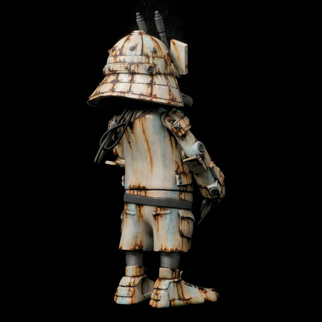 Klav - White Rust - 16inch Dekai — Martian Toys